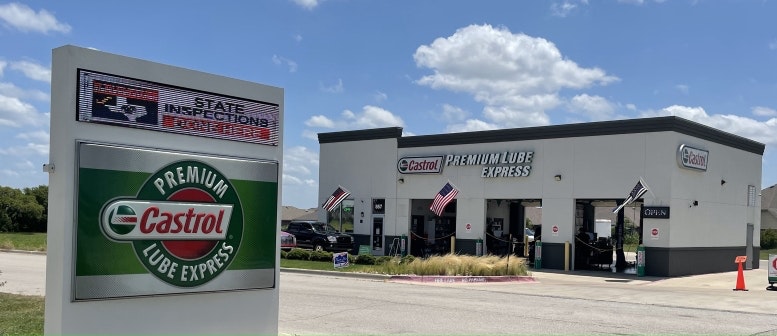 Texas Quick Lube Raises Funds for First Responders | National Oil and ...